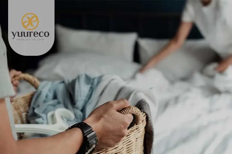 7 Cara Membersihkan Tempat Tidur Mudah & Praktis